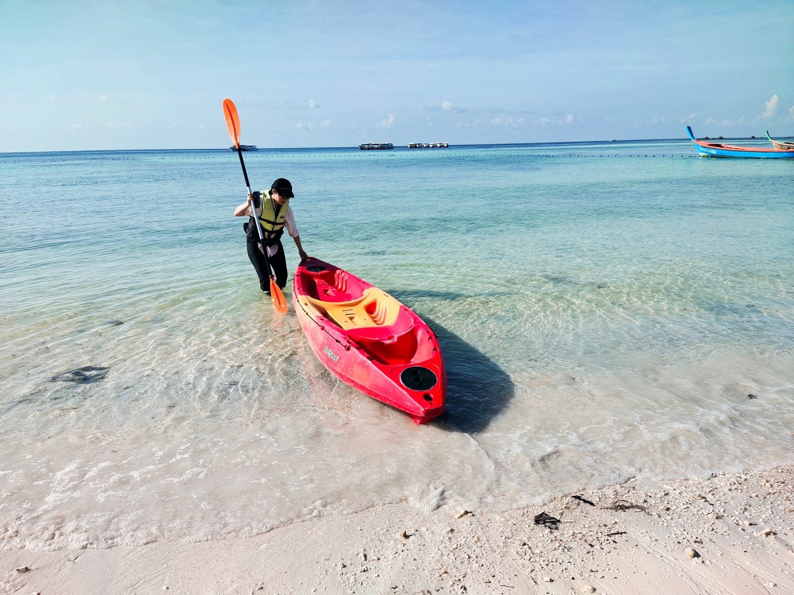 Kayaking Koh Lipe, an activity provided by Akira Lipe